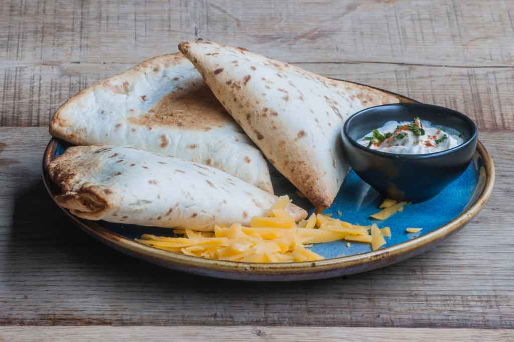 ZATHER FATHYAR - Royal Breads