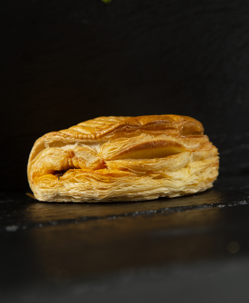 CHILLY CHICKEN PUFF - Royal Breads