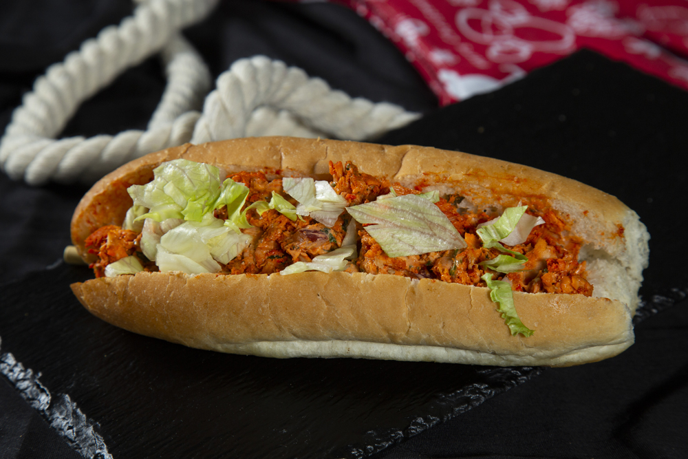 Spicy chicken roll - Royal Breads